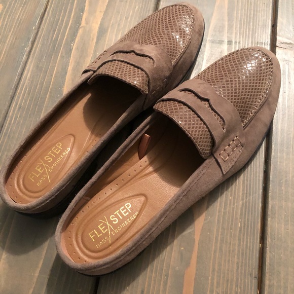 G.H. Bass & Co. | Shoes | G H Bass Co Flex Step Slip Ons Brand New Size ...